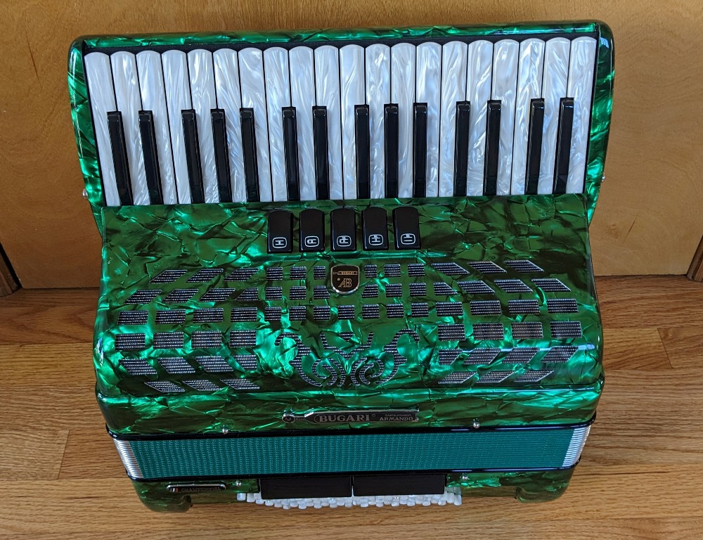 Bugari 115/CH Championfisa 34/72 Accordion