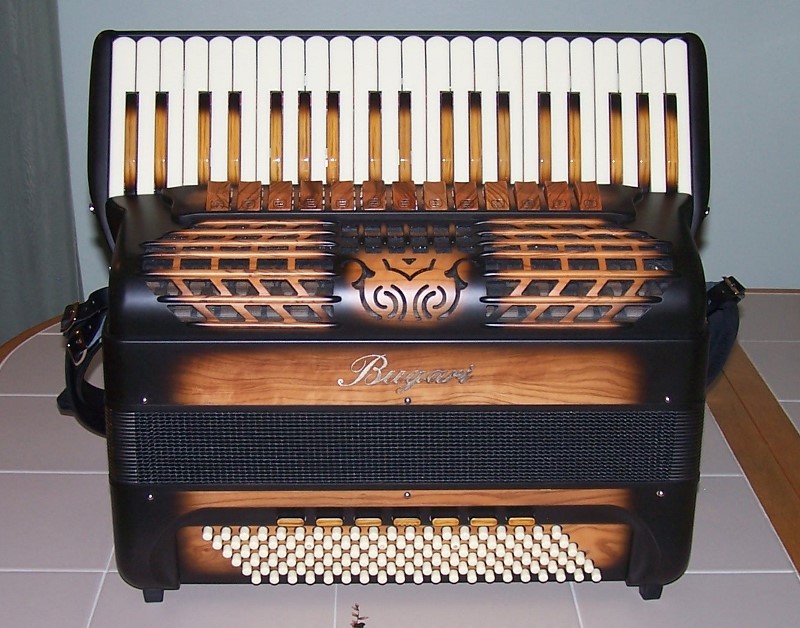 Bugari 288 Xoana Accordion