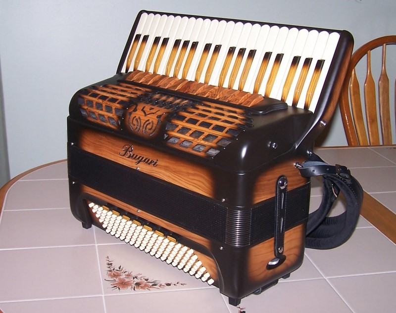 Bugari 288 Xoana Accordion
