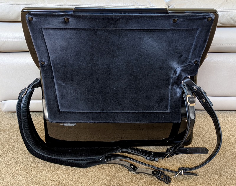 Bugari Gold Plus Accordion