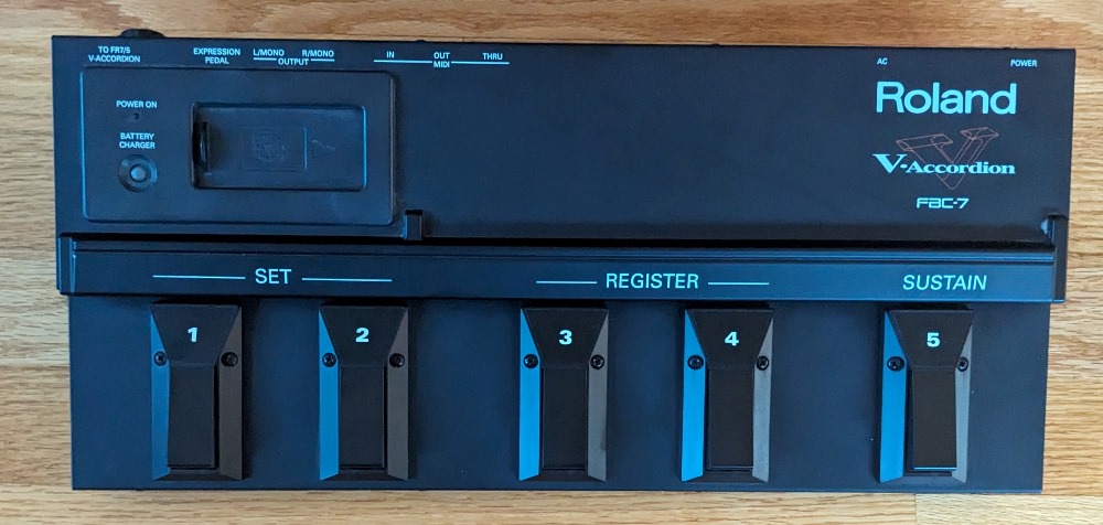 Roland FR-7 Digital MIDI Accordion